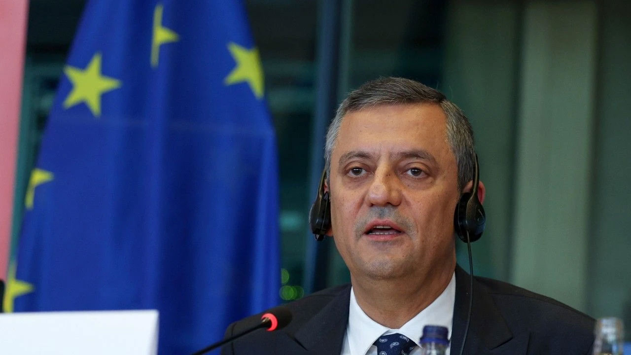 Kurucu ilkeler - Platform 24